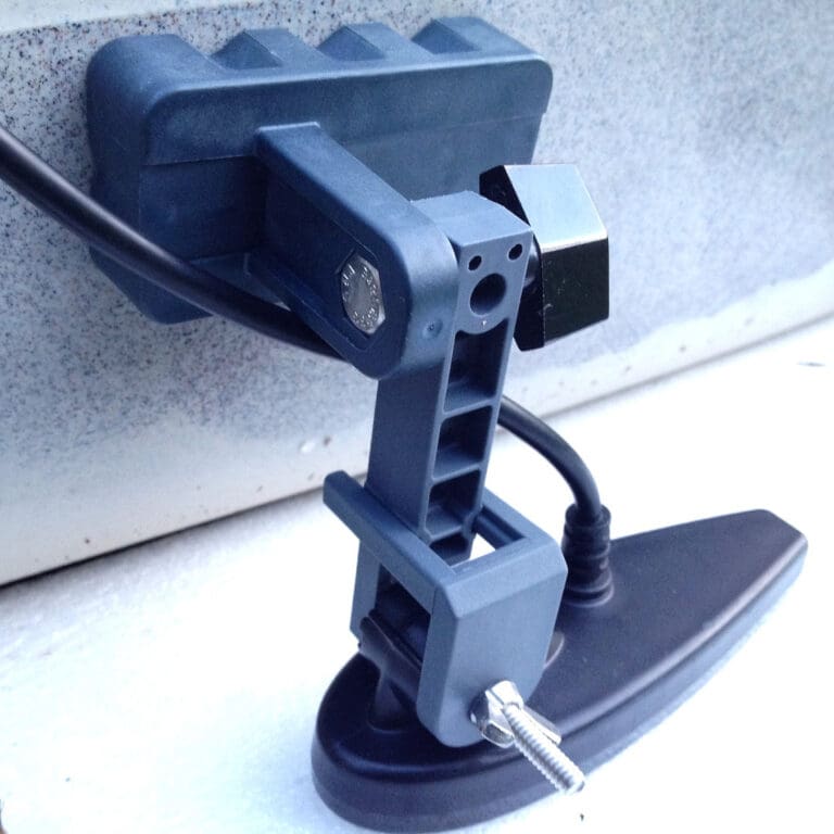 5/6.5Ah Kayak Magnetic Mount Kit - up to 7" screens - FishFinderMounts.com™